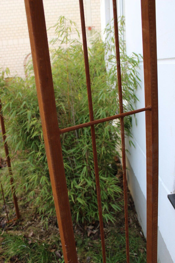 Rust garden rose arch, rust climbing aid trellis, rust rose tendril W1 ...